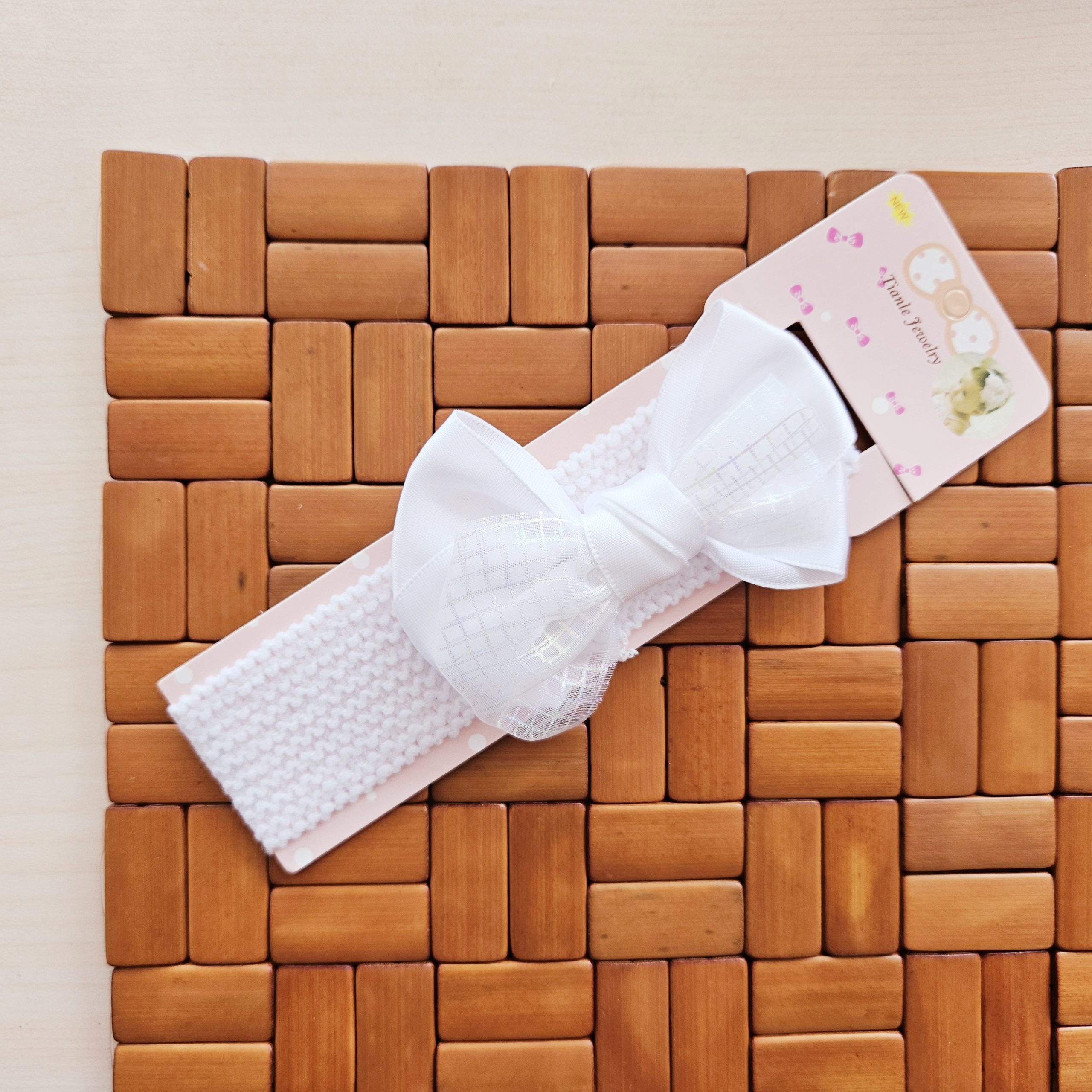 Head Bows -HB21-White - Pretty Plums