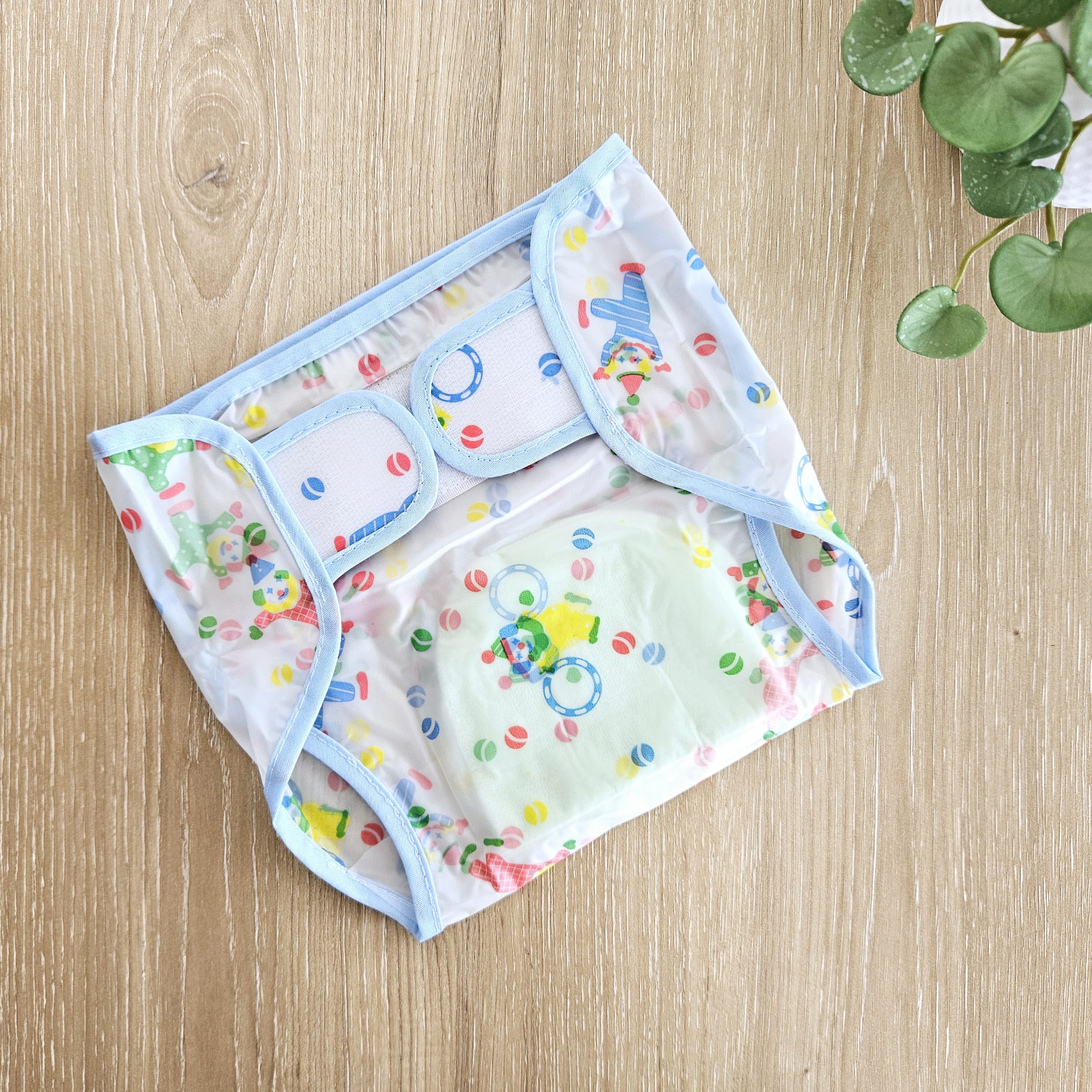 Plastic Nappy-NRPPU0-Blue Border - Pretty Plums