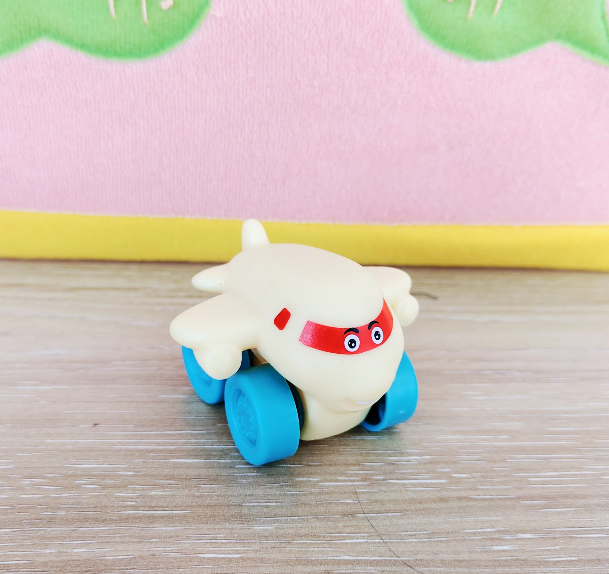 Silicon Toy - NRTY04 - Yellow Airoplane - Pretty Plums