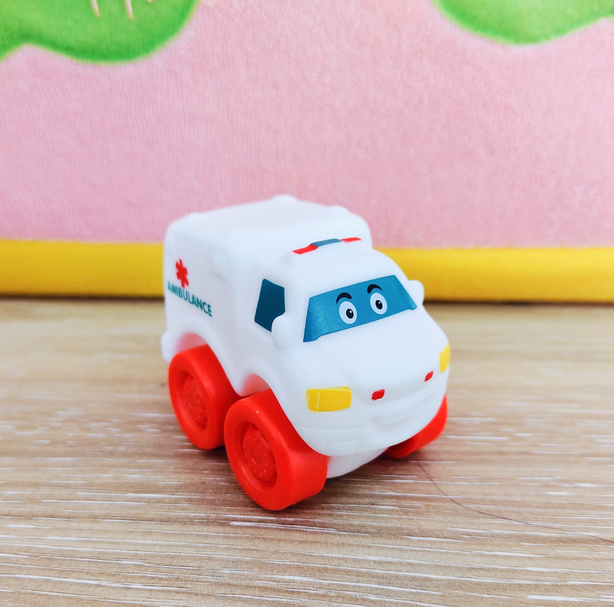 Silicon Toy - NRTY04 - White Ambulance - Pretty Plums