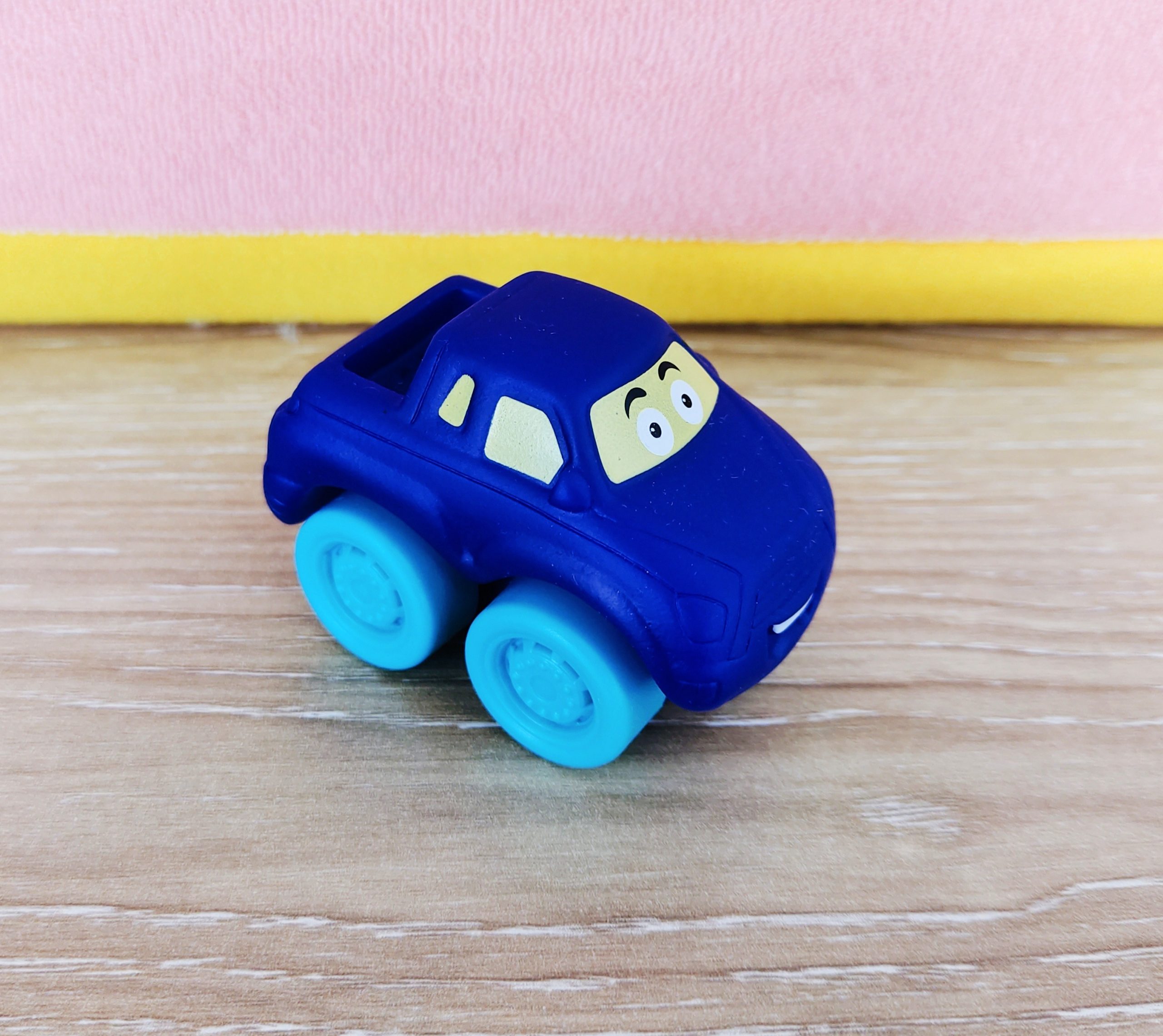 Silicon Toy - NRTY04 - Violet Car - Pretty Plums