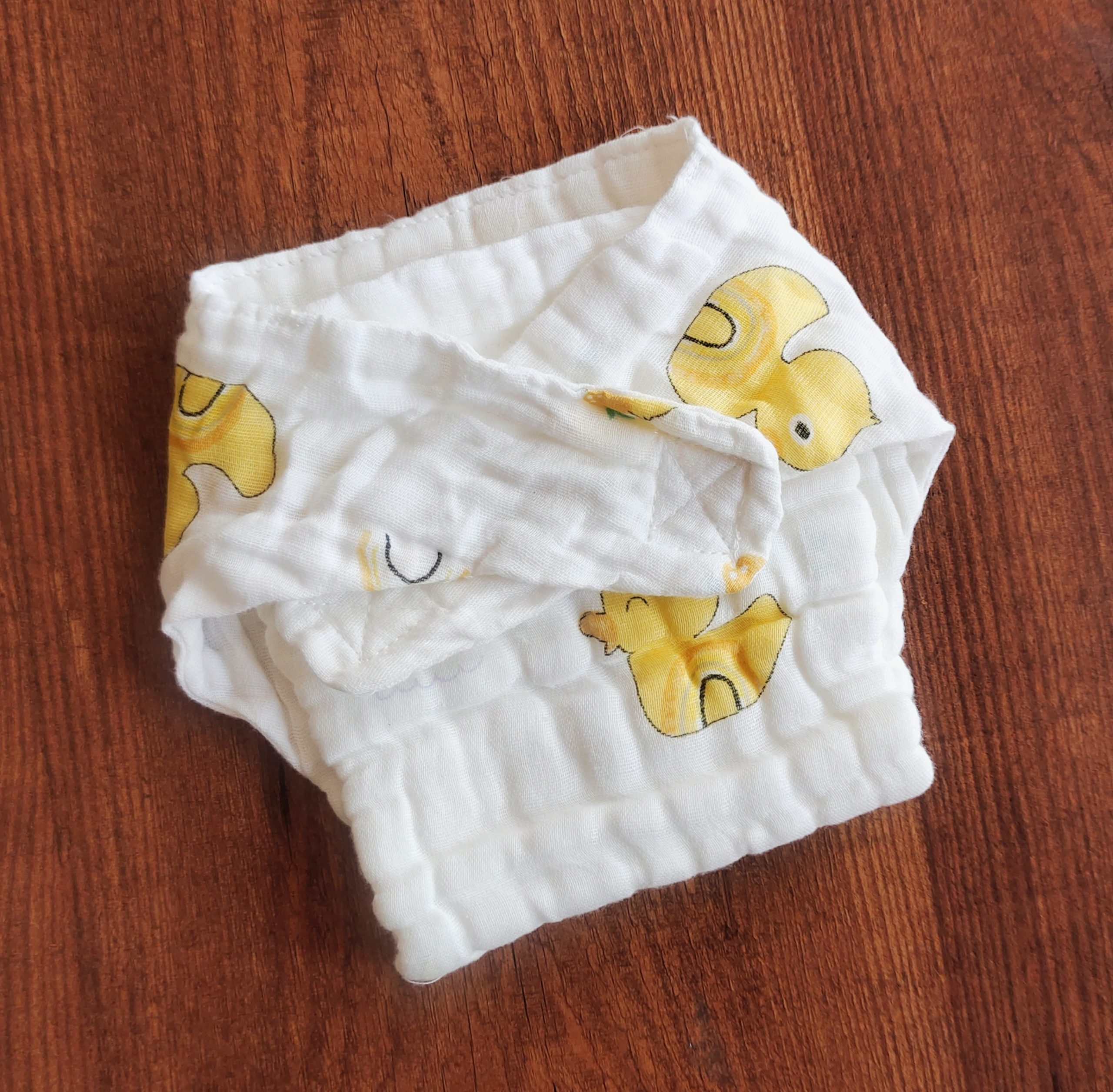 Crinkled Muslin Nappy - Ultra-Soft, 4-Layer Comfort for Your Baby ...