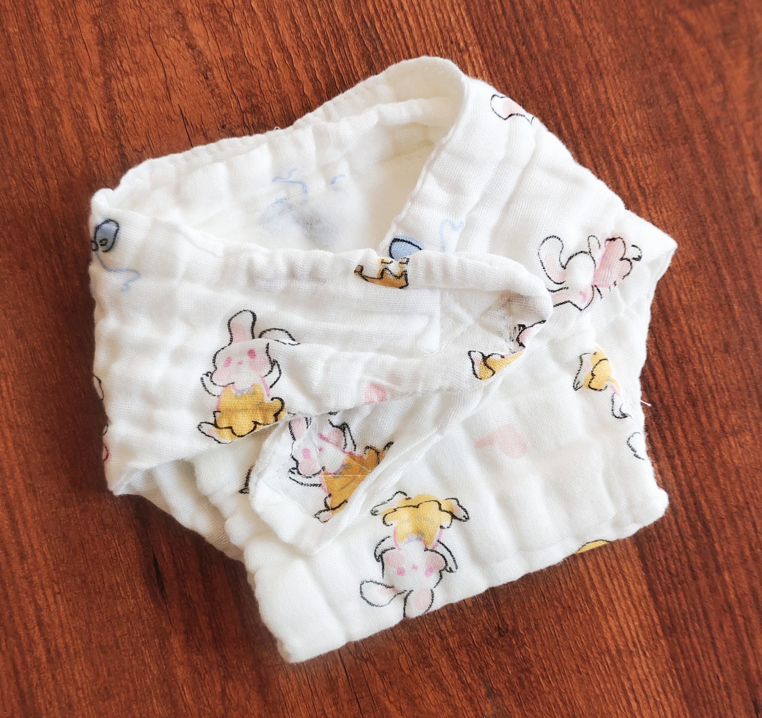 Crinkled Muslin Nappy - Ultra-Soft, 4-Layer Comfort for Your Baby ...