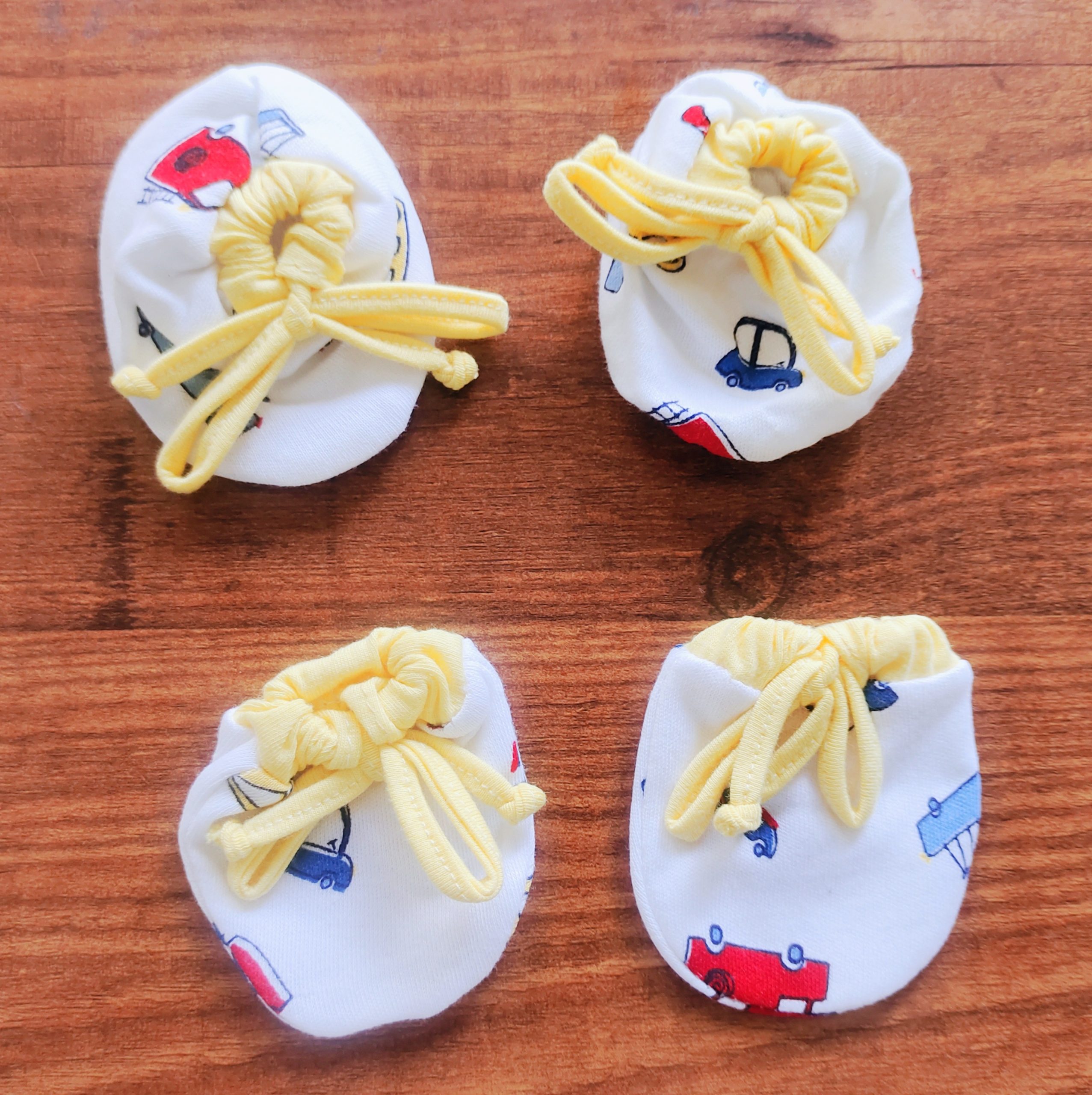 Mittens and Booties - MB1 - White with Color Cars - Pretty Plums