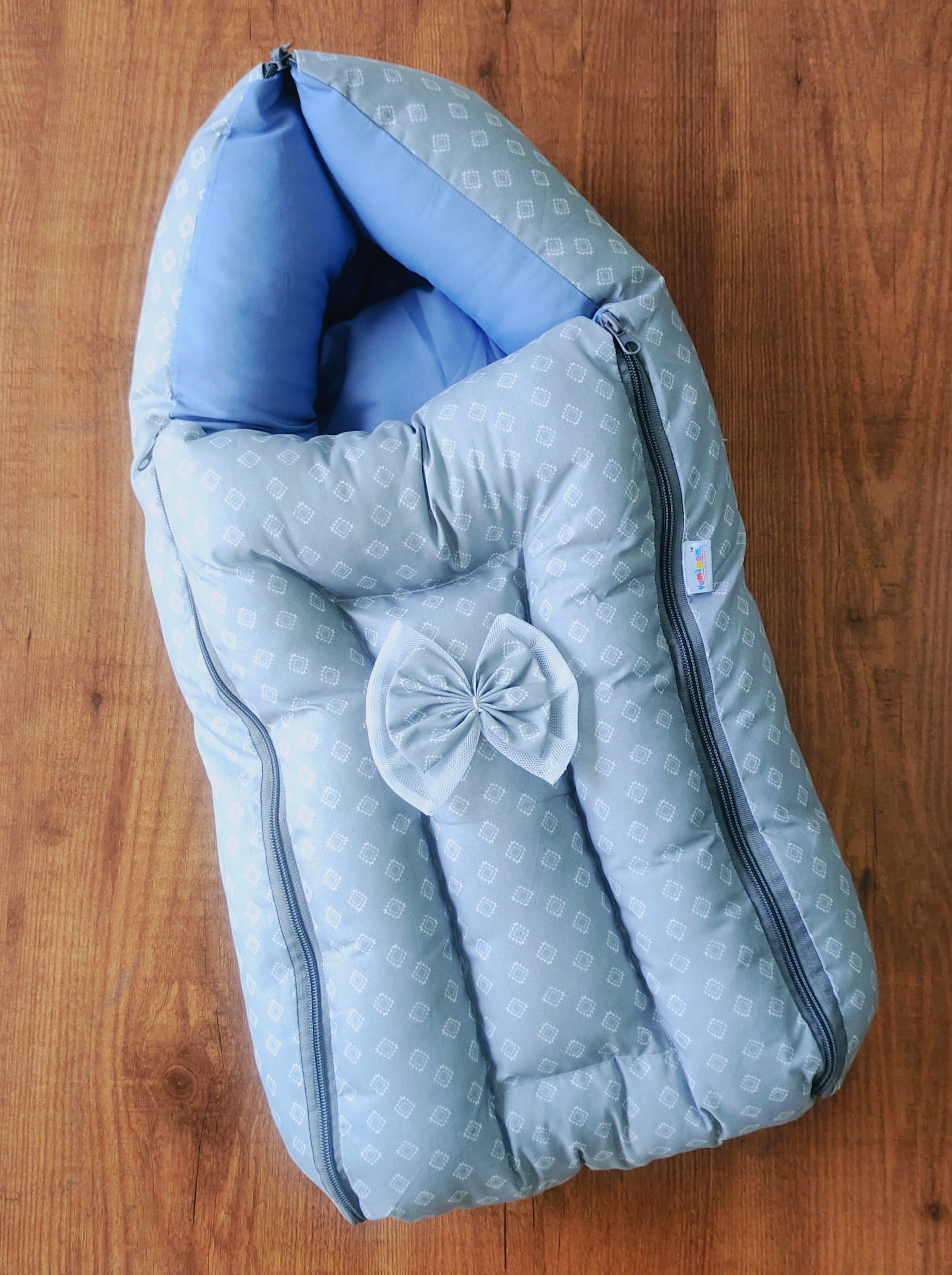 Cotton Kangaroo Wrapper - KW1 - Gray with White Triangle - Pretty Plums